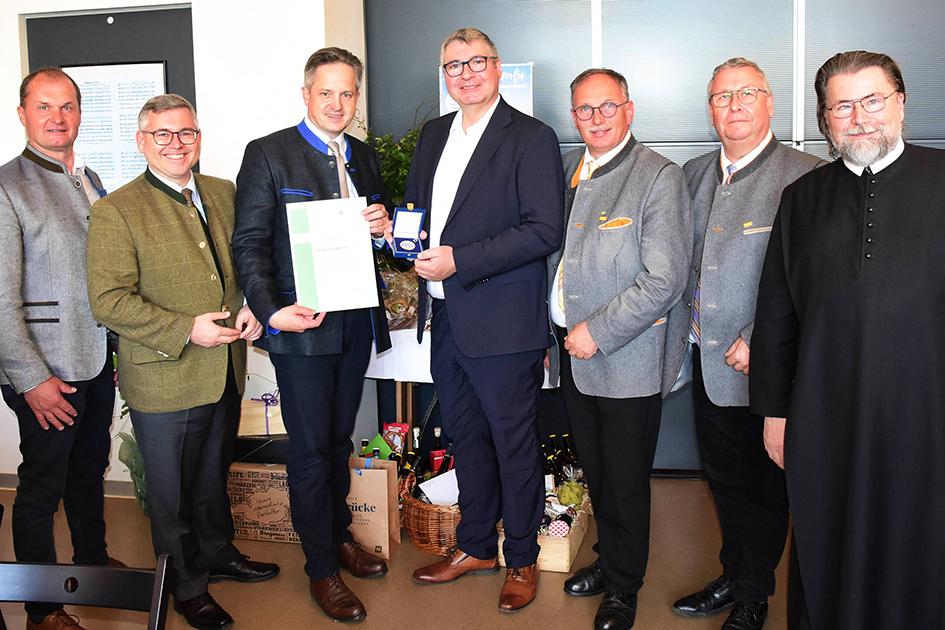 Weinbaupräsident feiert 50er!