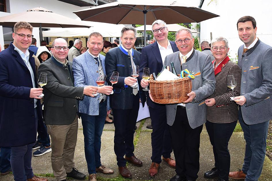 Weinbaupräsident feiert 50er!